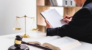 ¿QUÉ IMPIDE QUE SE EJECUTORIÉ UNA SENTENCIA? - Derecho Ecuador